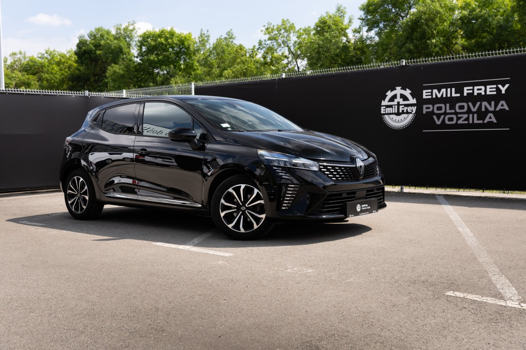 RENAULT CLIO