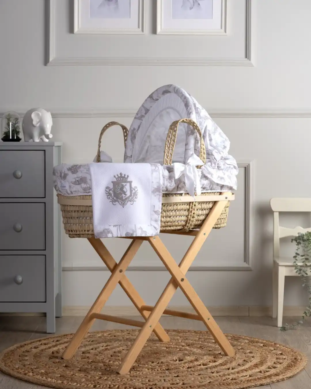 Kolevka za bebe sa postoljem i posteljinom – Safari