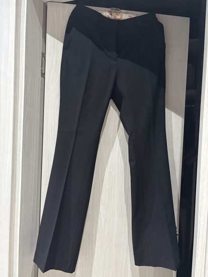 Zara pantalone