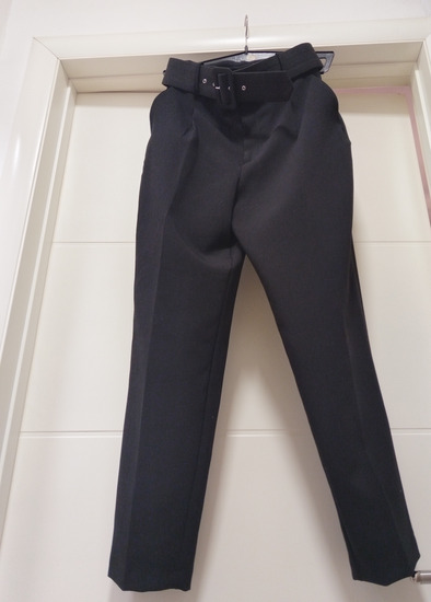 ZARA pantalone na ivicu, duboke sa kaišem SNIŽENE