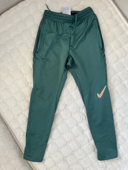 Nike 3/4 helanke sa dzepovima XS