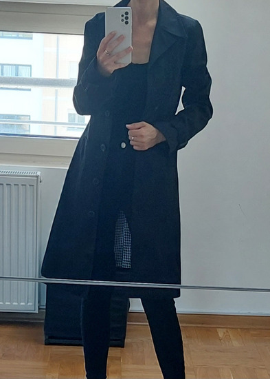 Nov H&M kaput/manti
