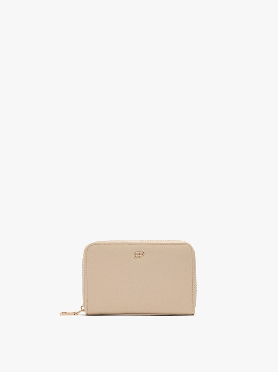WALLET WITH TEXTURE AND ZIPPER CLOSURE