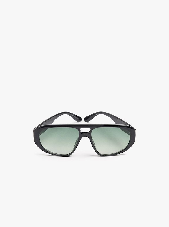 AVIATOR STYLE SUNGLASSES