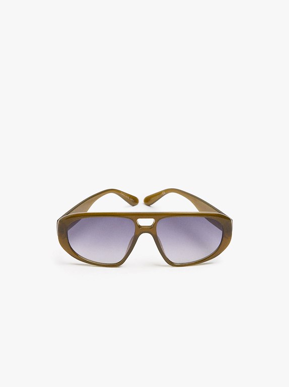 AVIATOR STYLE SUNGLASSES