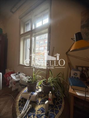 Salonski stan u Resavskoj