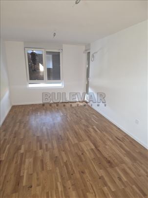 Jednoiposoban stan 47m2 na Panteleju