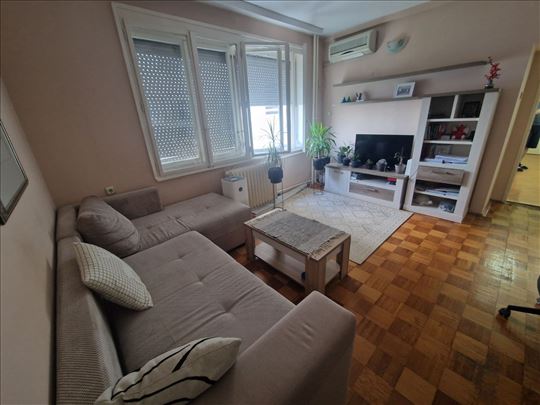 Dvosoban stan 54 m², odlična, tražena lokacija!