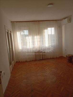Izdavanje stana Miljakovac 2