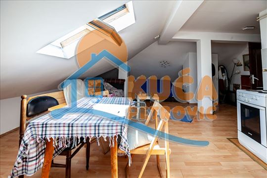 Izdaje se jednosoban stan u Durlanu, 43m2