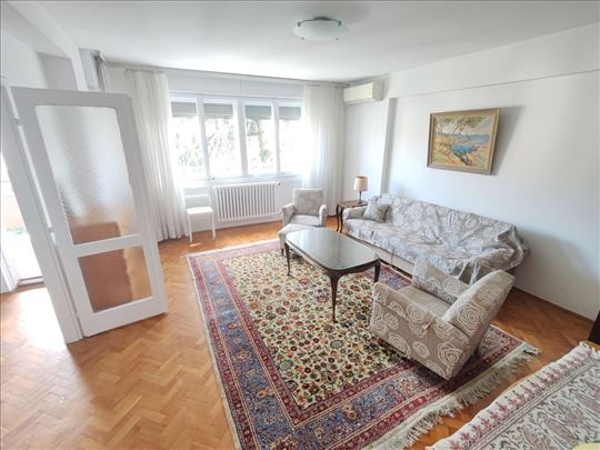 Palilula, Botanička bašta, renoviran, useljiv
