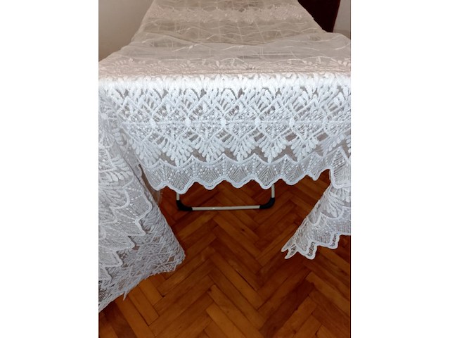 Zavesa bela sa bordurom 330x185