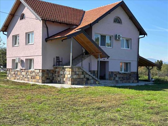 Kuća na dve etaže u Vrnjačkoj Banji