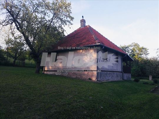 Vikendica i zemljište Županjac