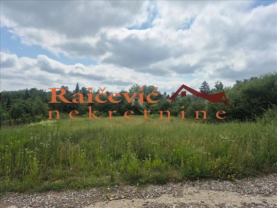 Barajevo, Bacevac, 9.70 ari, uknjizen, povoljno!