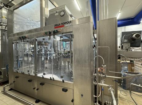 UNIBLOCK ИСПИРАЧ, ПУНИЛИЦА И ЗАТВАРАЧ AVE UNIBLOCK 16/164 Пунилица за ПЕТ боце, испирач, пунилица и затварач
