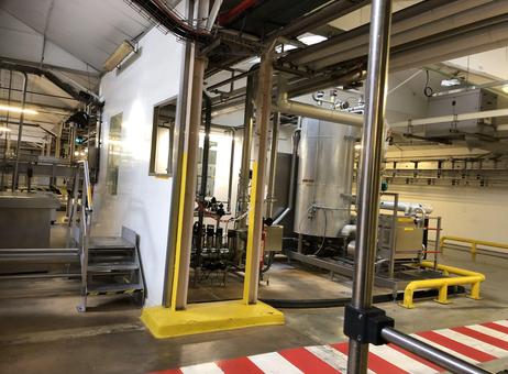 SENSOMETIC VP-G-PET 4.320-108-126 Polovni Krones Tribloc ispirivač, punilica, čepilica | Monoblok mašina za flaširanje sa CIP i HEUFT inspekcijskim sistemom