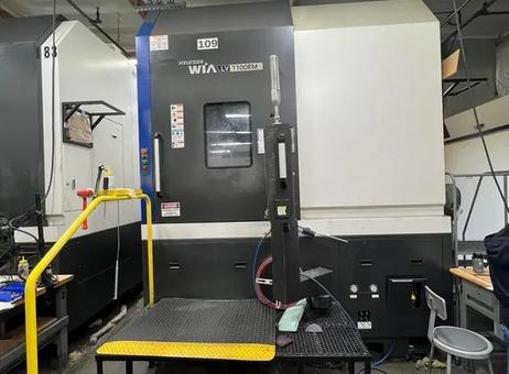 2018 HYUNDAI WIA 1100RM CNC VERTIKALNI OBUJNI STROJ SA FRAZOM