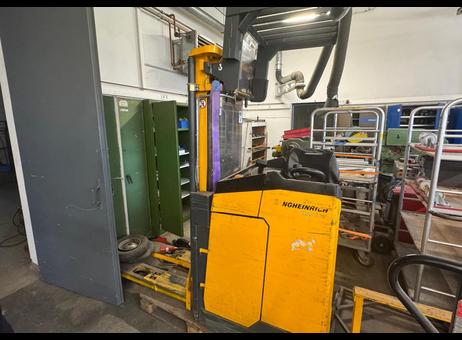 Nosач резервних делова 2005 JUNGHEINRICH ESC Z 13 G 115-430 DZ