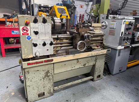 Paralelni strug Harrison M300