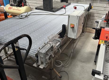 UPM Dina ST 3M Konvejer