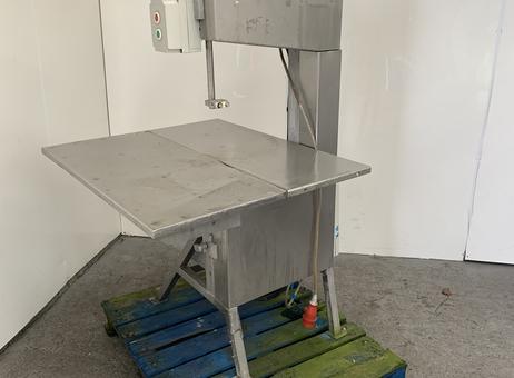 Vaga sa više glava AEW Engineering 400