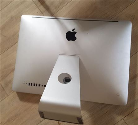 Apple iMac 21.5 model A1311 NEISPRAVAN