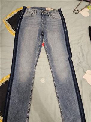 Nove Esprit farmerice 27