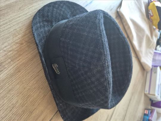 Ženski Gucci šešir