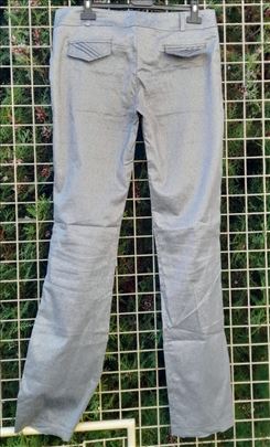 Srebrno sive pantalone,,Sezdi` veličine 40