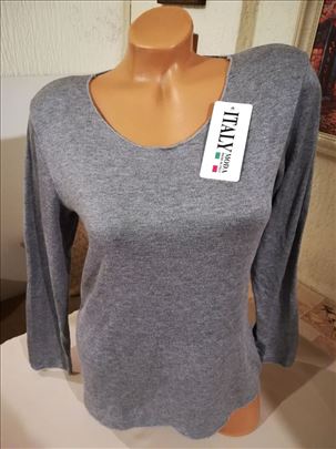 Kvalitetna ženska tunika za punije dame Moda siva