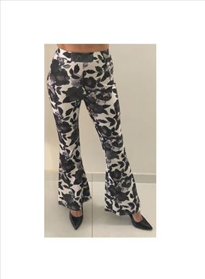 Cvetne pantalone zvonaste (S/M)