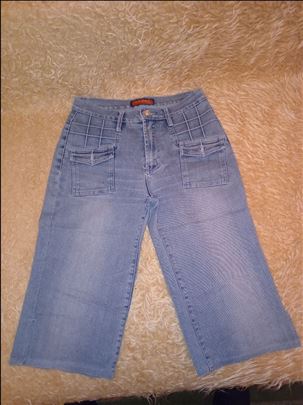 Ženske cetvrt pantalone