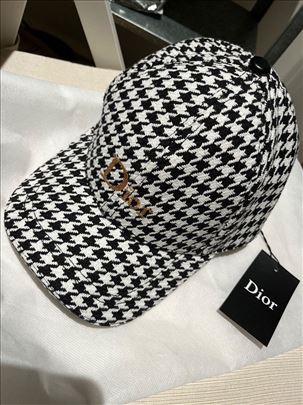Dior kačket