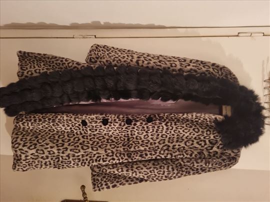 Emporio Armani animal print bunda, korišćeno