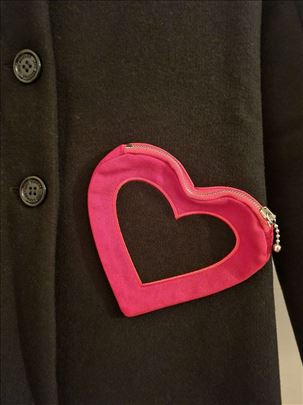 Love Moschino kaput - novo!