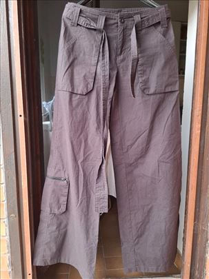 Pantalone zvonvcare