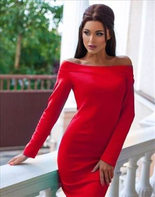 427) Prelepa haljina od pamuka ili skube