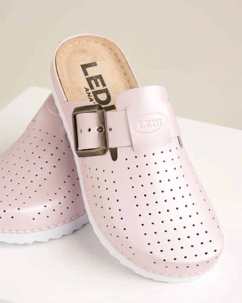 Kožne ženske klompe 212 svetlo roze