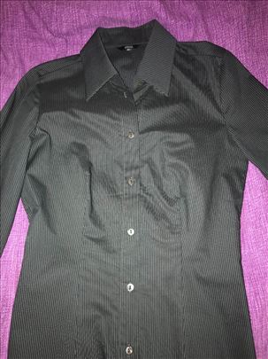 Elegantna košulja kao bodi