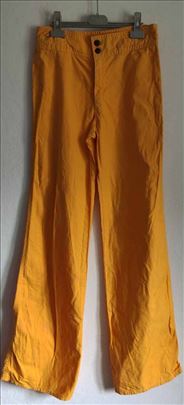UFO pamučne pantalone sa visokim strukom vel. M