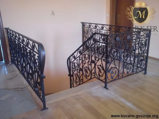 KOVANE OGRADE ZA STEPENICE - MODEL 23