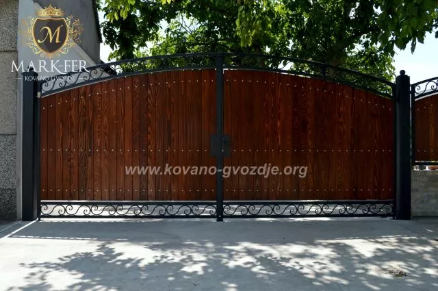 KOVANE KAPIJE - MODEL 32