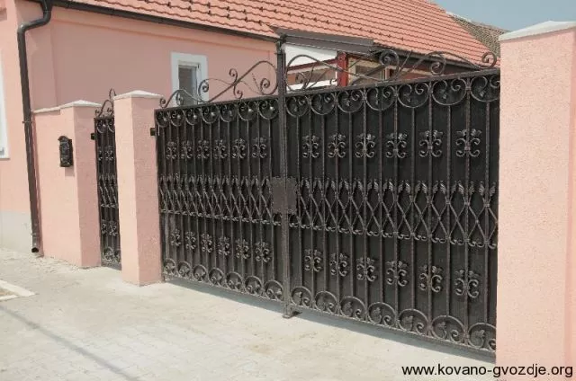 KOVANE KAPIJE - MODEL 47