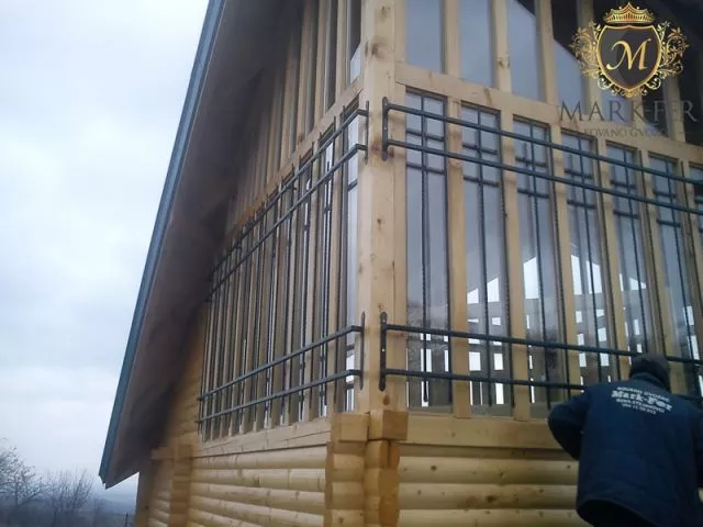KOVANE ZAŠTITNE REŠETKE ZA PROZOR - MODEL 16