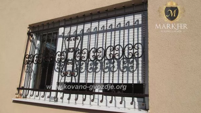 KOVANE ZAŠTITNE REŠETKE ZA PROZOR - MODEL 6