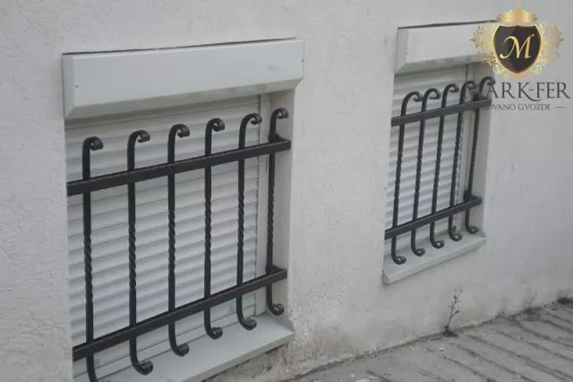 KOVANE ZAŠTITNE REŠETKE ZA PROZOR - MODEL 26
