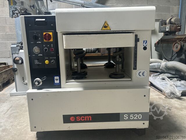 Debela mašina
SCM S 520