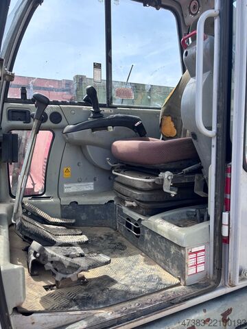 Lančani bager
NEUSON 12002 RD