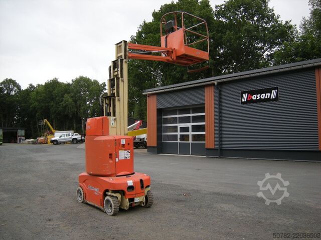 Vertikalni stubni podizač
JLG Toucan 1010